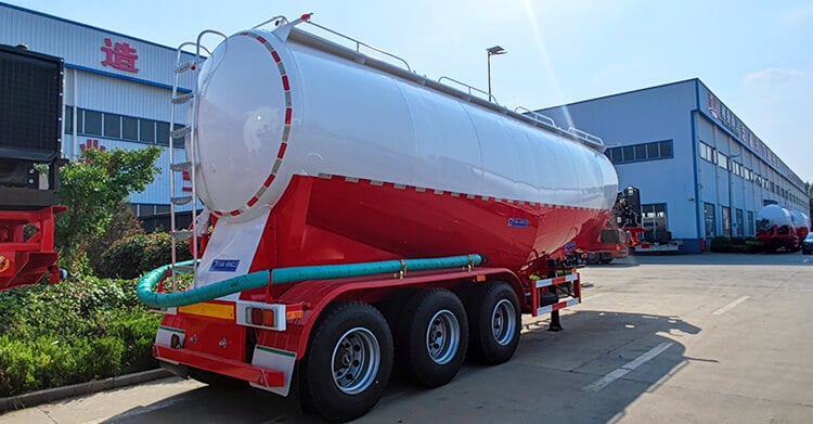 3 Axle Bulk Cement Tanker Trailer for Sale in Zambia