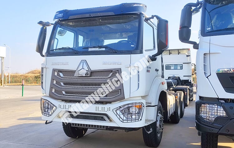Sinotruk Howo Nx 380 6x4 Tractor Truck for Sale in Jamaica