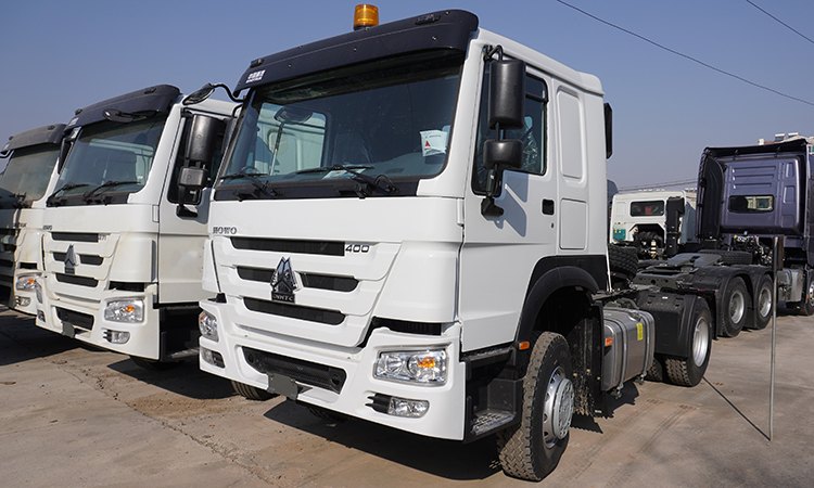 Howo 400 4x2 Truck Tractor Head for Sale In Tanzania
