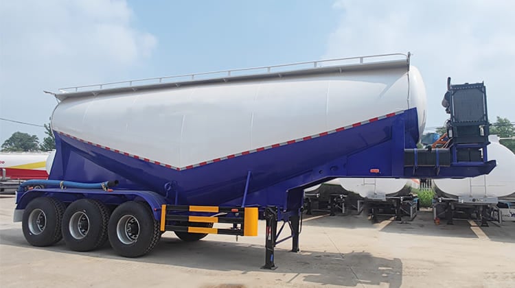 3 Axle 40 Ton Bulker Cement Tankers Truck Trailer for Sale in Congo