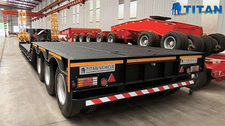 Tri Axle RGN Lowboy Truck Trailer for Sale in Angola